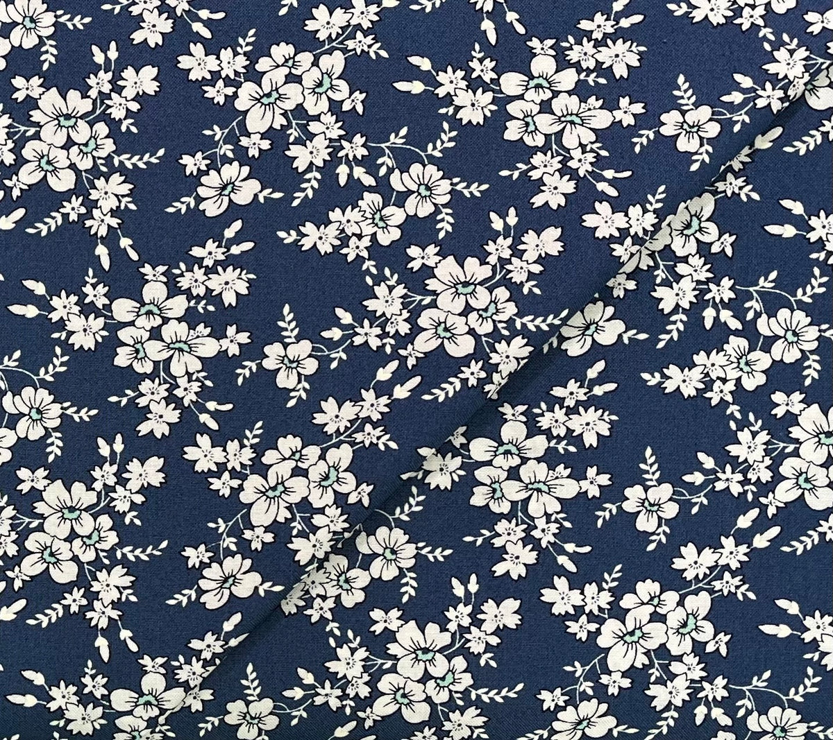 2994 16 - Moda - Blue With White Floral – dreamafabrics.com